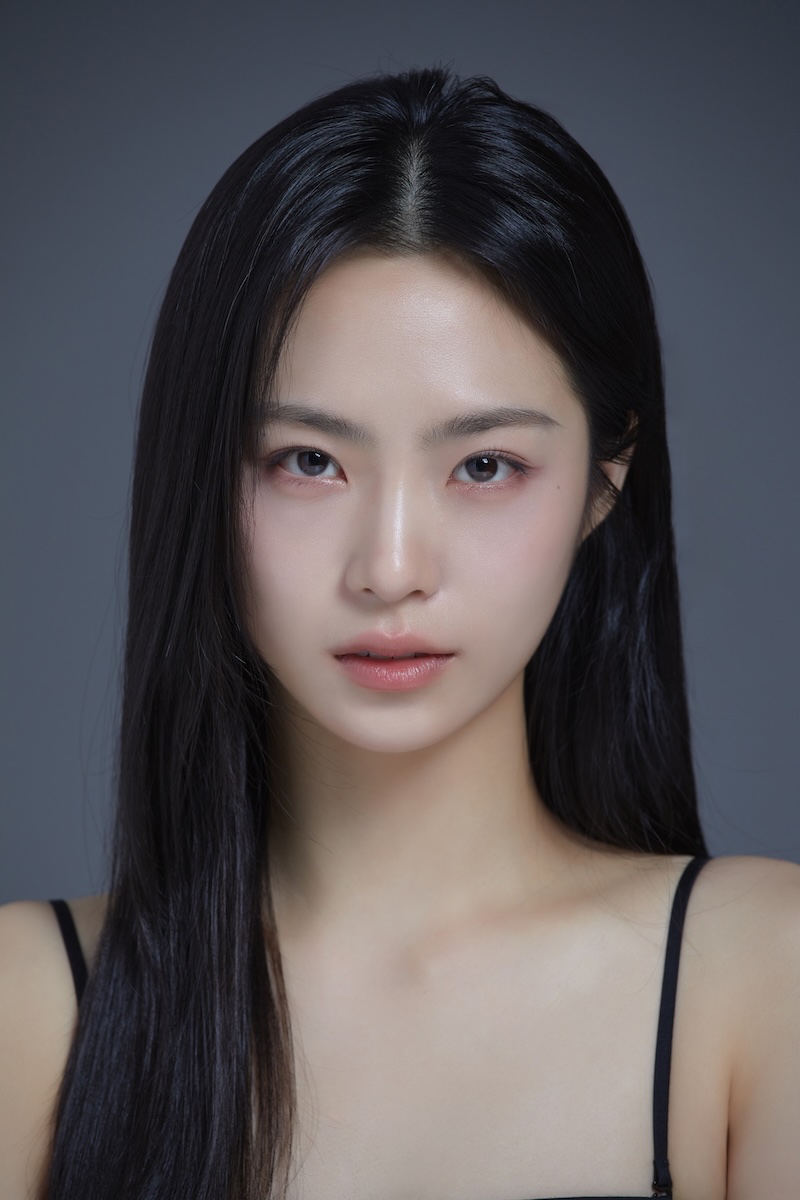 Park Si Yeon 2025