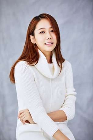 Shin Min-Kyung (1991) - AsianWiki