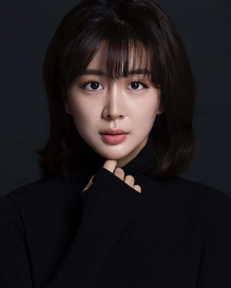 Choi Hyo-Eun - AsianWiki
