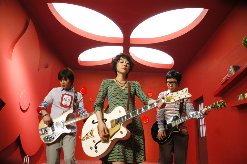 Loveholic (South Korea) - AsianWiki