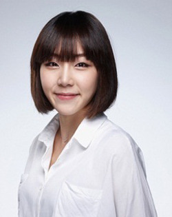 File:Yoon Young-Min (1980)-p01.jpg - AsianWiki